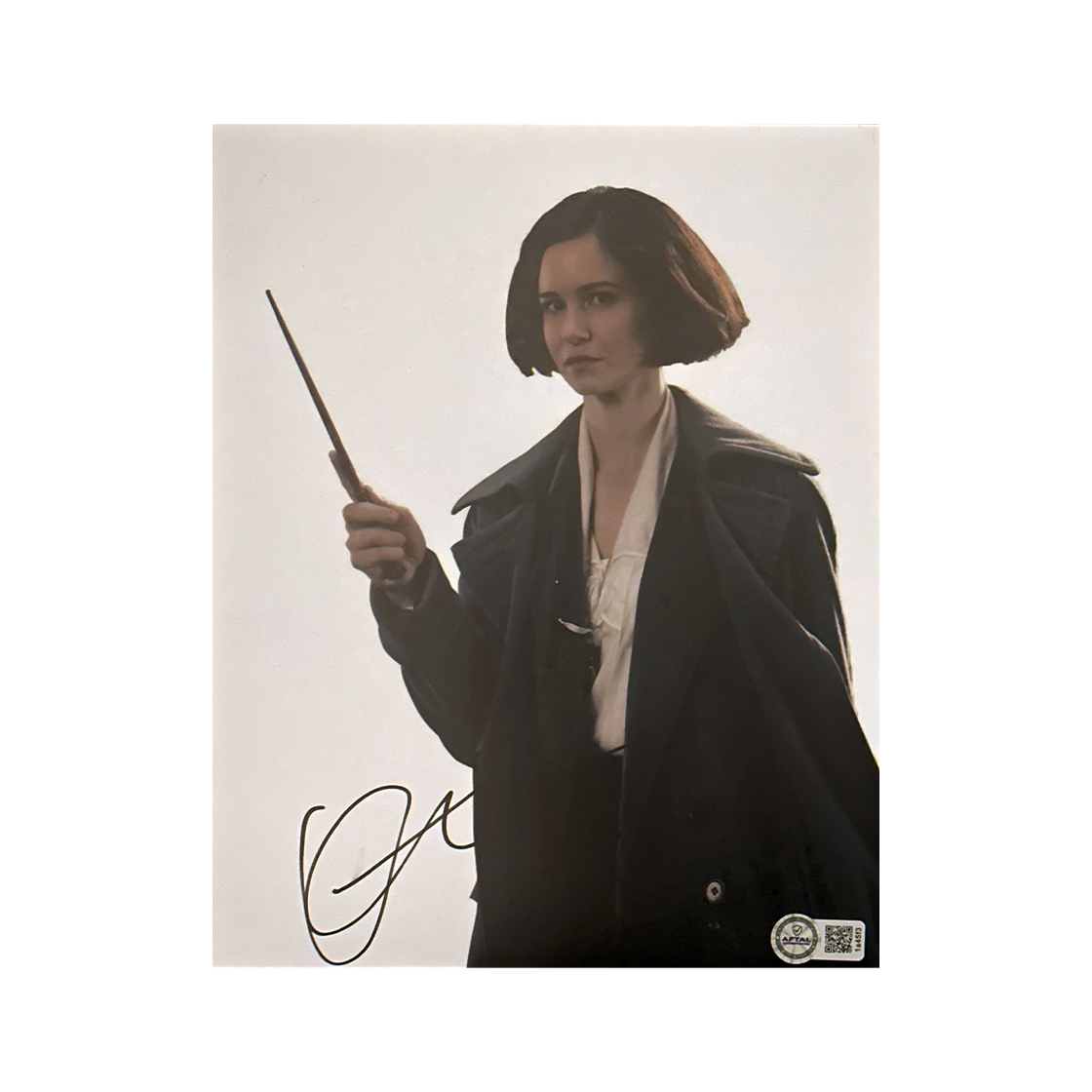 Katherine Waterston Signed Fantastic Beasts 10x8 Image (AFTAL Authenti ...