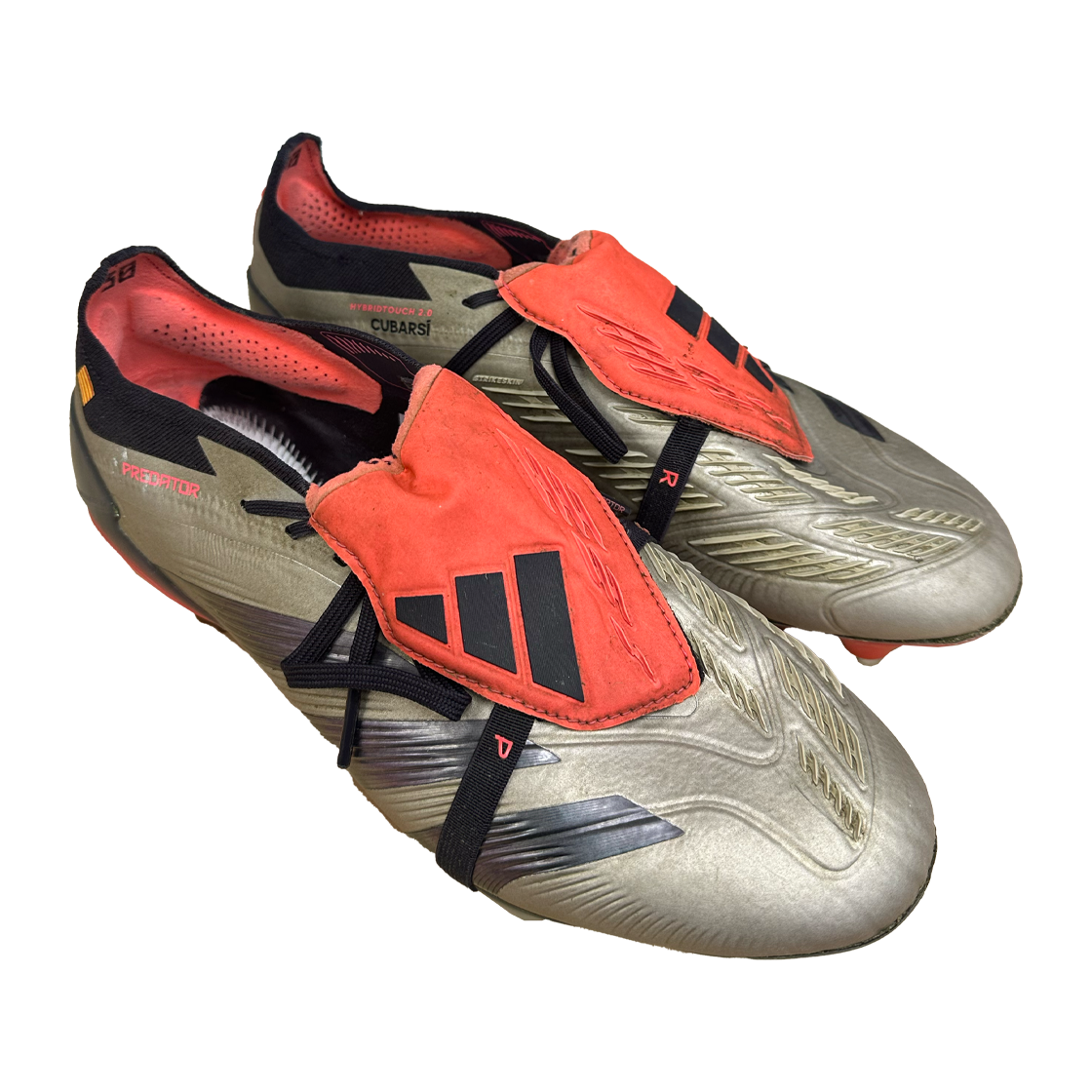 Pau Cubarsí Match Worn Boots – The Fan Cave Memorabilia